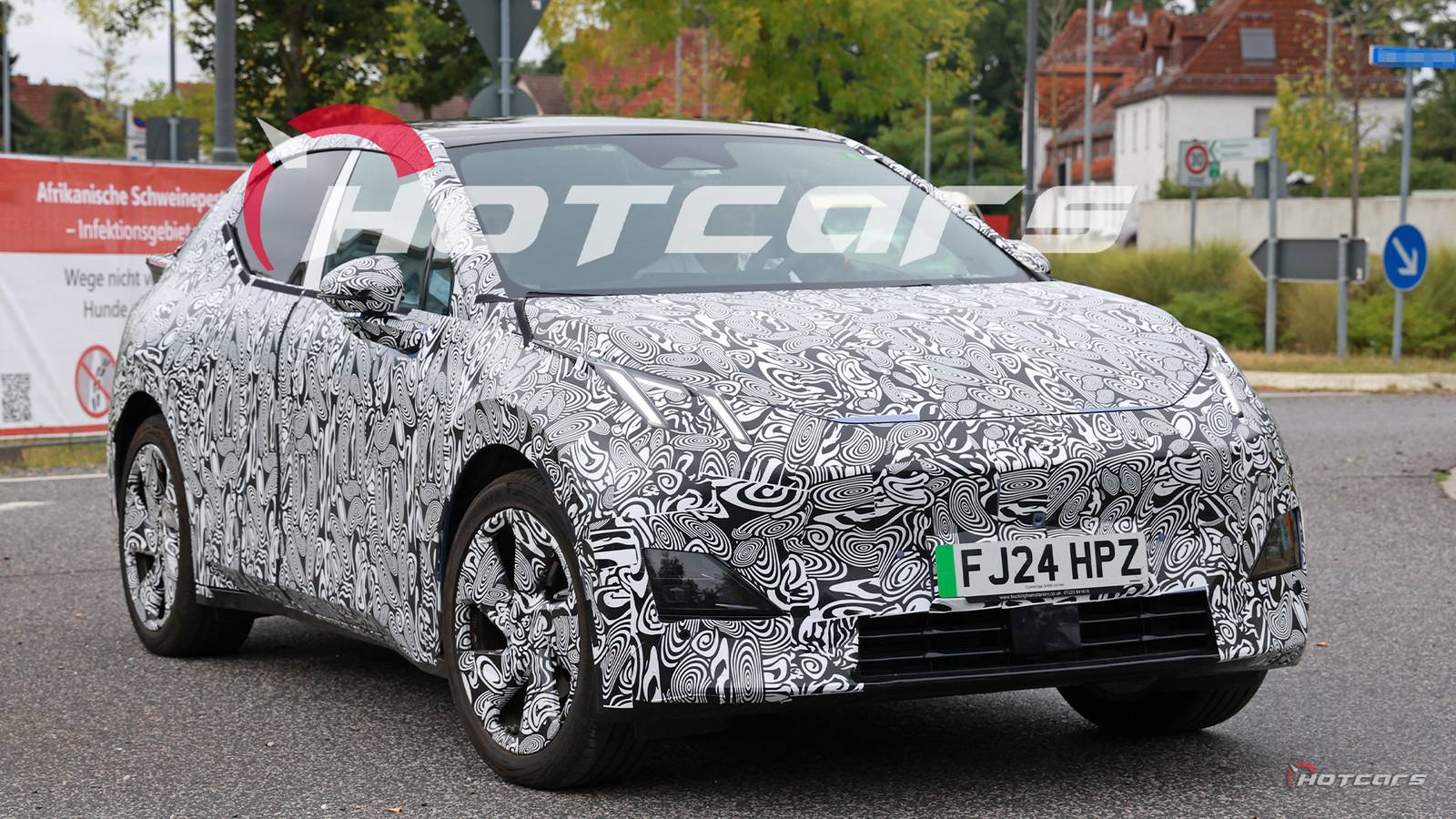 Lynk & Co Z20 Electric SUV Spy Shots Unveil Sleek, Futuristic Design