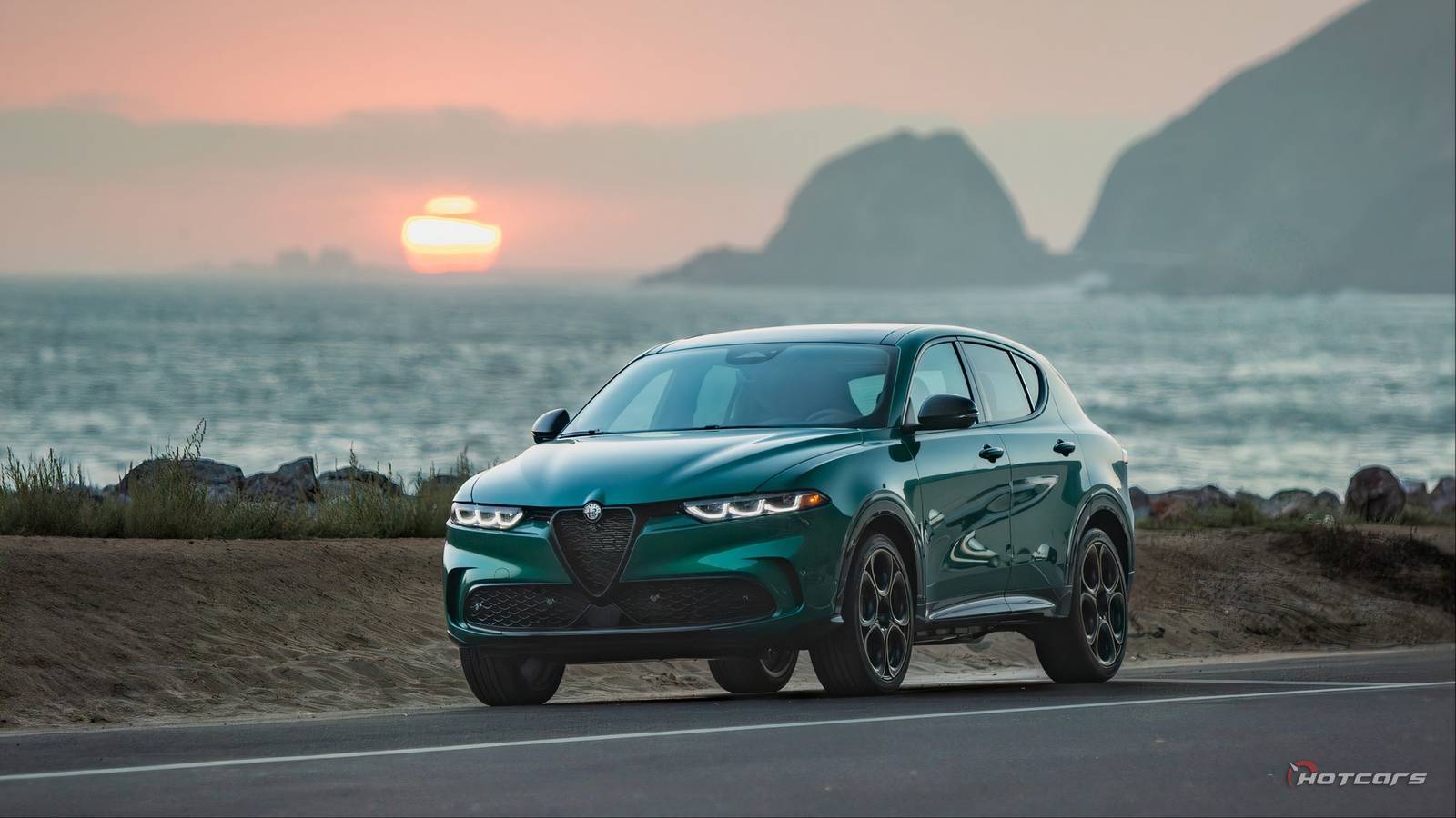 2025 Alfa Romeo Tonale Intensa Review: Price, Specs, And Style