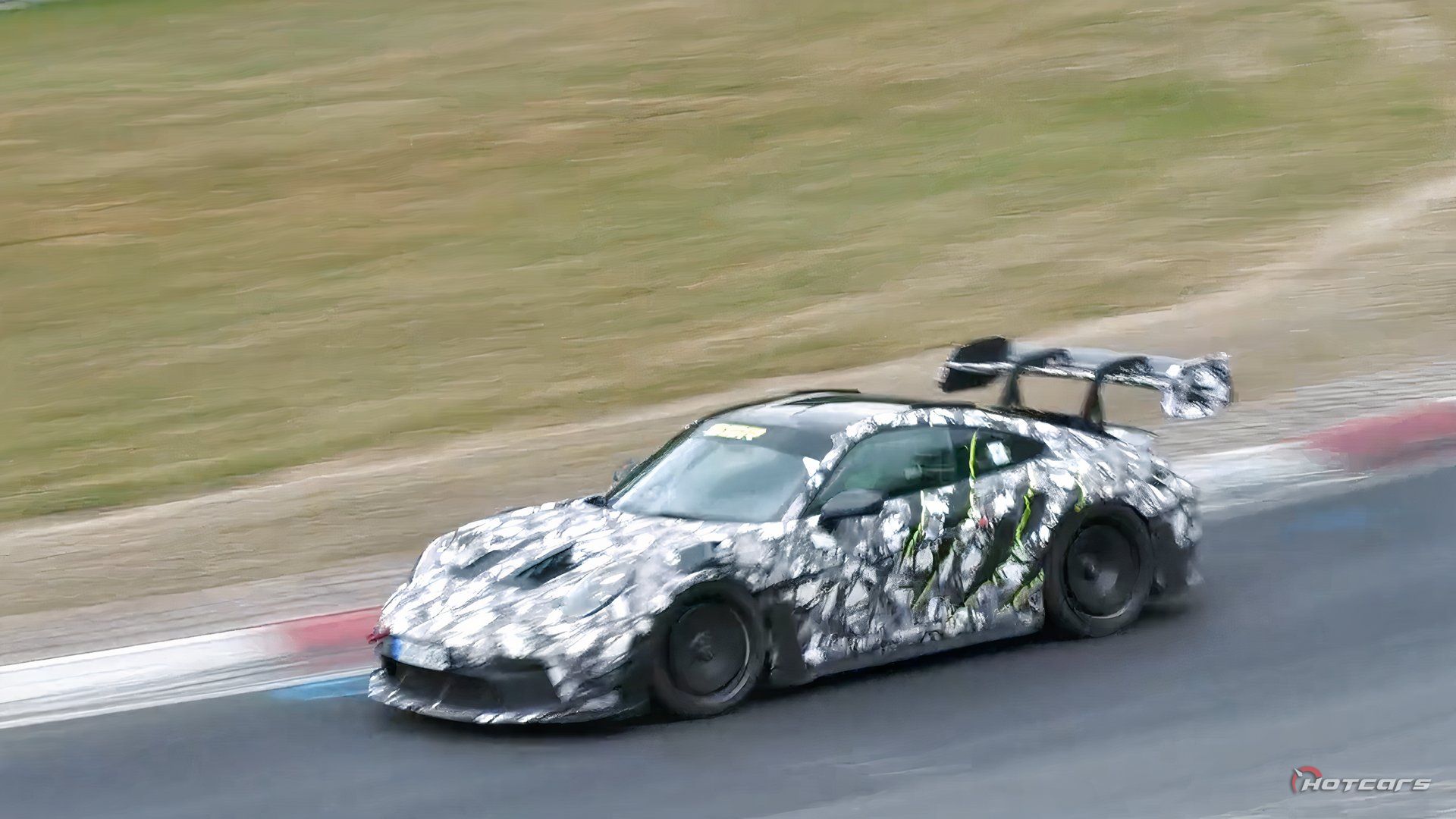 BMW South Africa Unveils Limited-Edition 325iS and 333i Homage Editions