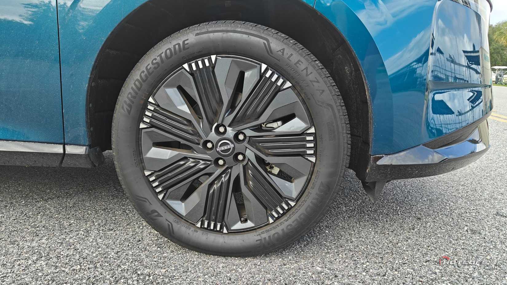 Nissan Murano Tire Size
