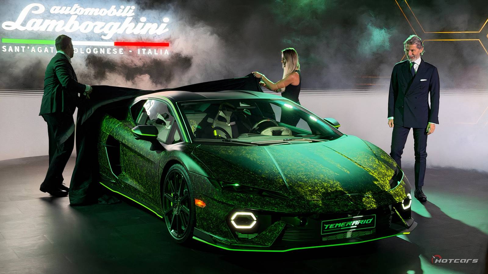 Lamborghini Debuts One-Off Temerario With 320 Hours Of Custom Paint